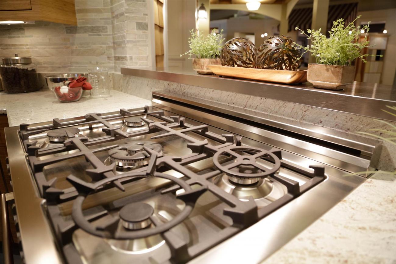 Appliances & Fixtures | Refrigerators | Ovens | Laundry Machines | Refrigerated Drawers ...